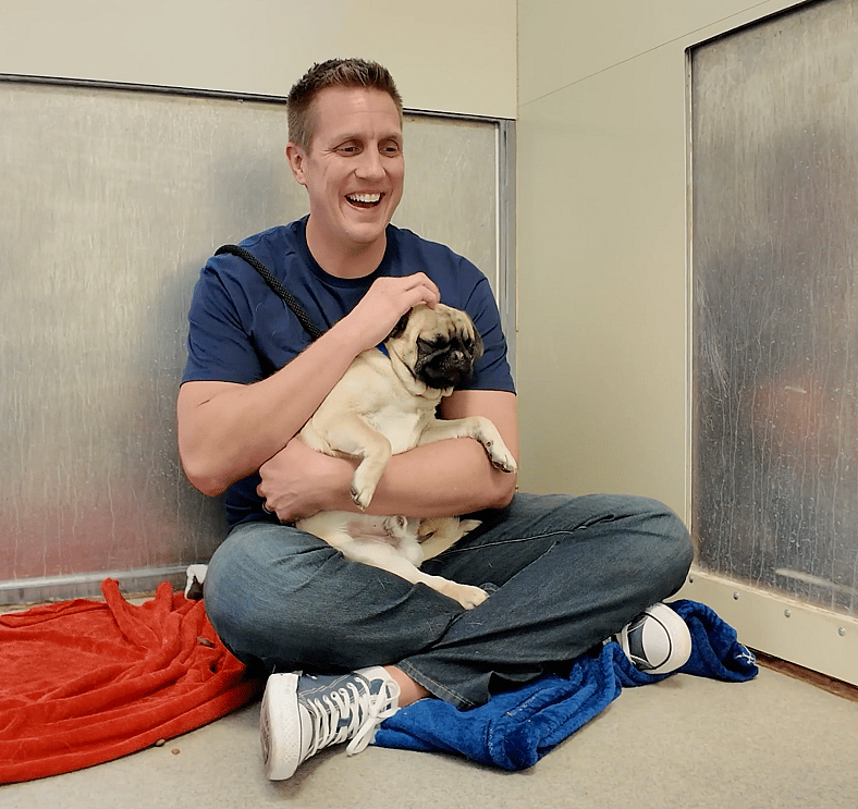 Shelter Pug Refused to Move—Until He Saw a Familiar Face! - Rocky Kanaka